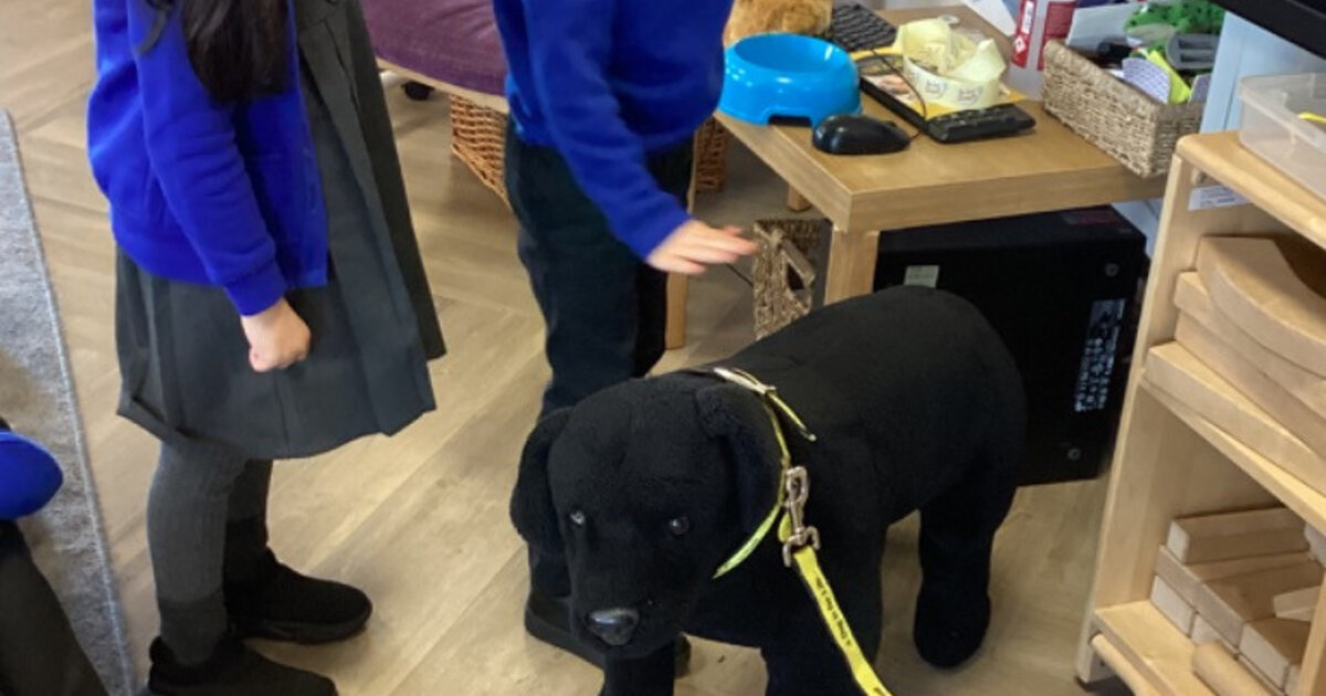 EYFS Dog Safety Visit | Chapelford Village Primary School