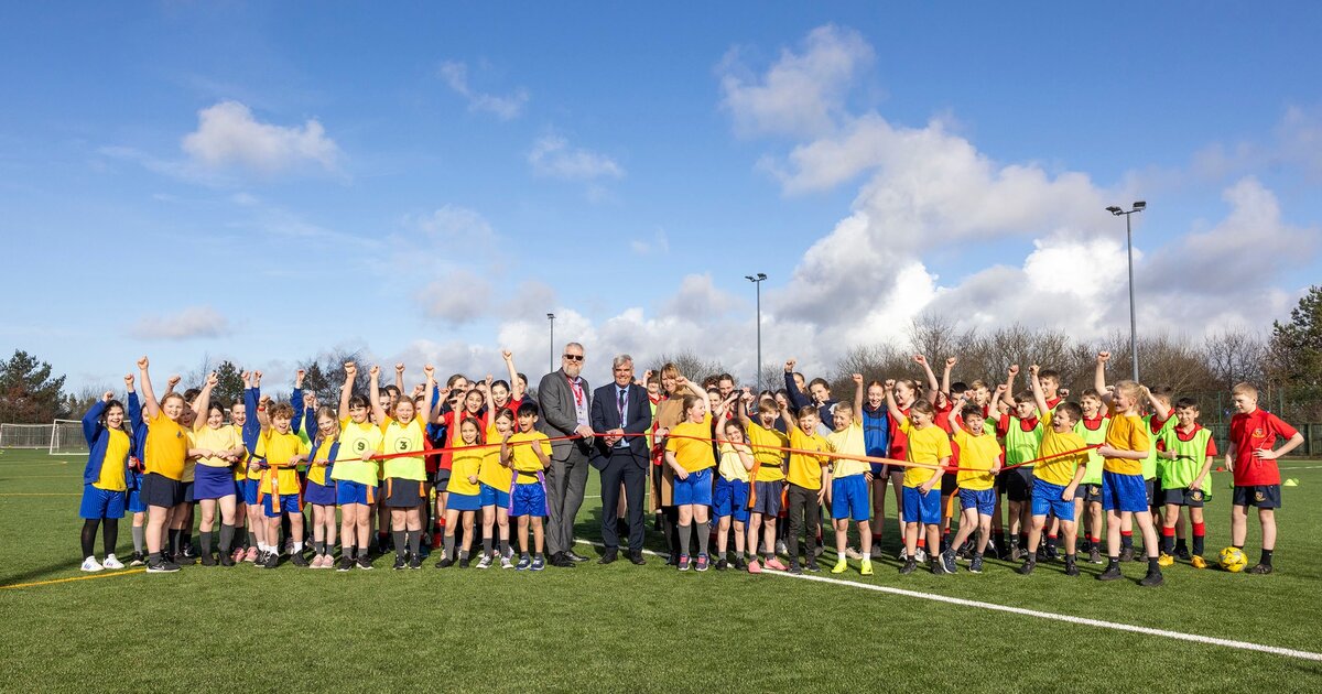 Ormskirk School and Endeavour Community officially opens brand new 3G ...