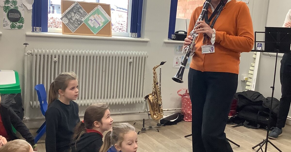 Entrust Music Performance | Mary Howard CE Primary School