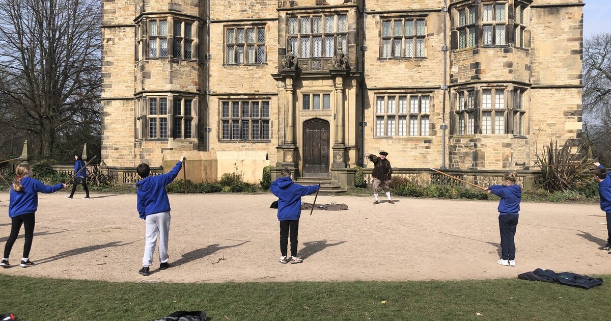 Year 5/6 Gawthorpe Hall Visit | Samlesbury CE Primary School