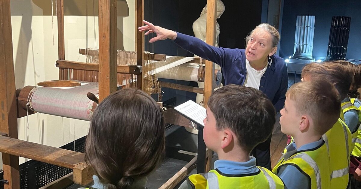 Year 4 are really enjoying making sticky knowledge in Blackburn museum ...