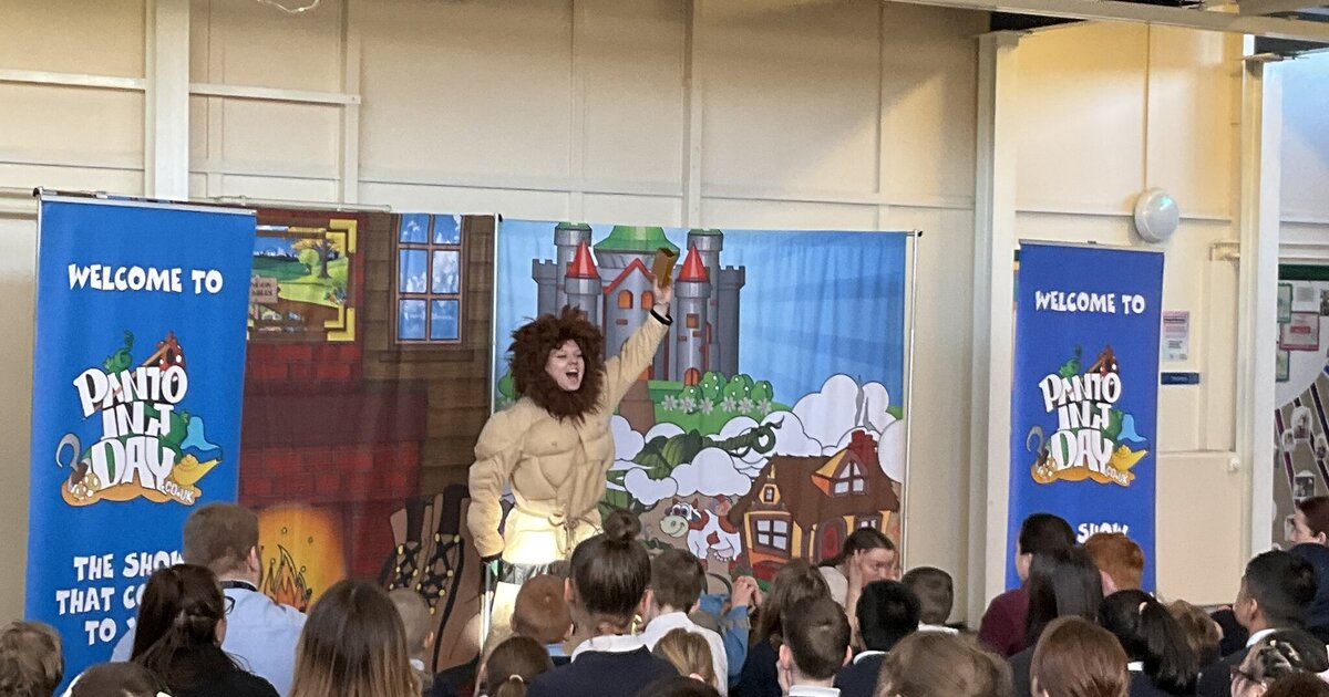 Pantomime Visit! | Tor View School