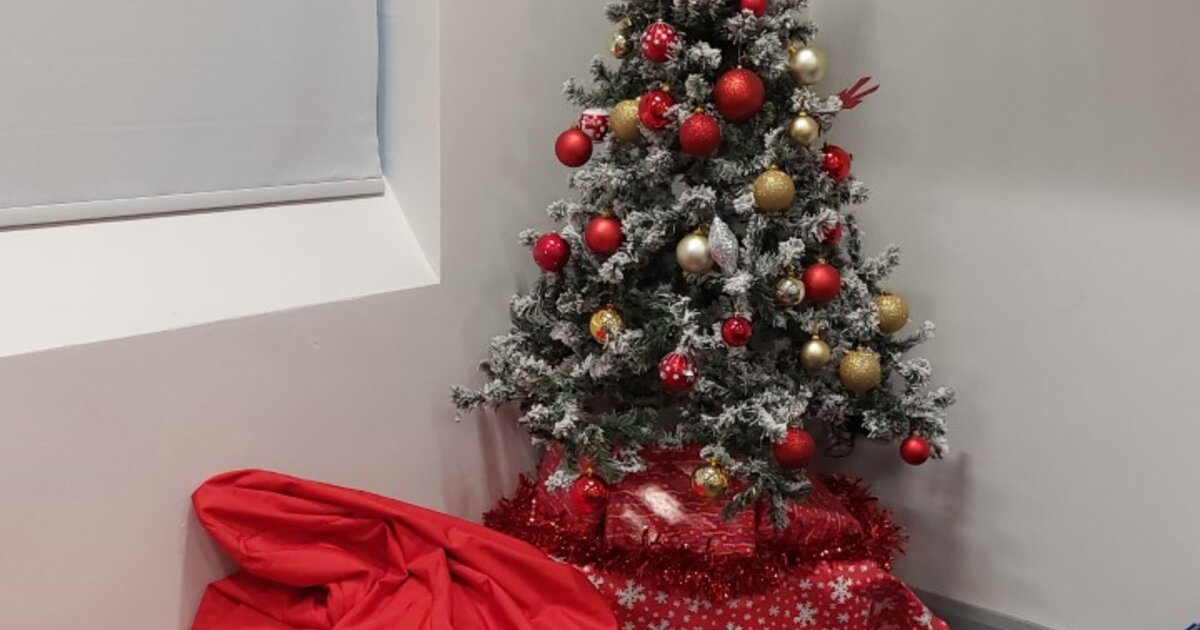 KS2 Christmas Tree Seasonal Art | Willow Bank School